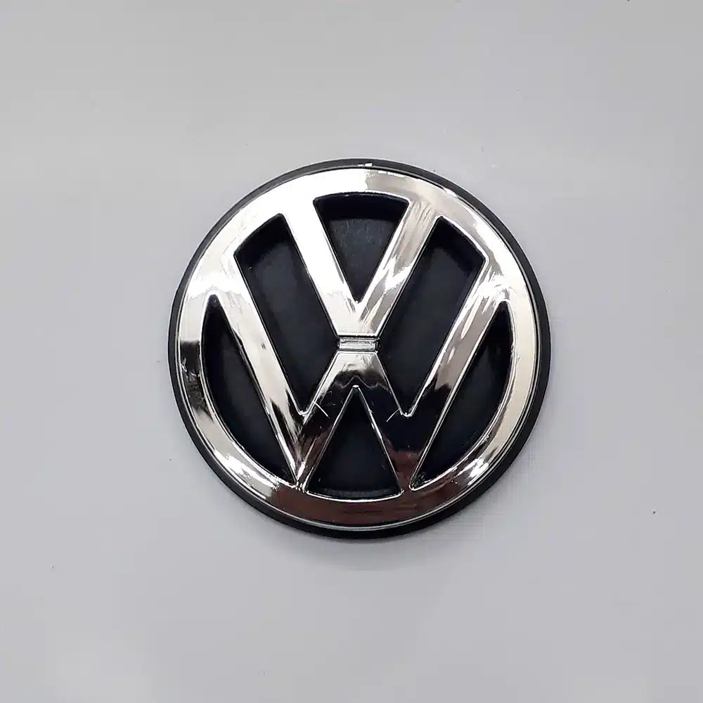 Emblema Logo Cajuela Golf Jetta A2 A3 EMB594 - Refaccionaria REFAmigo